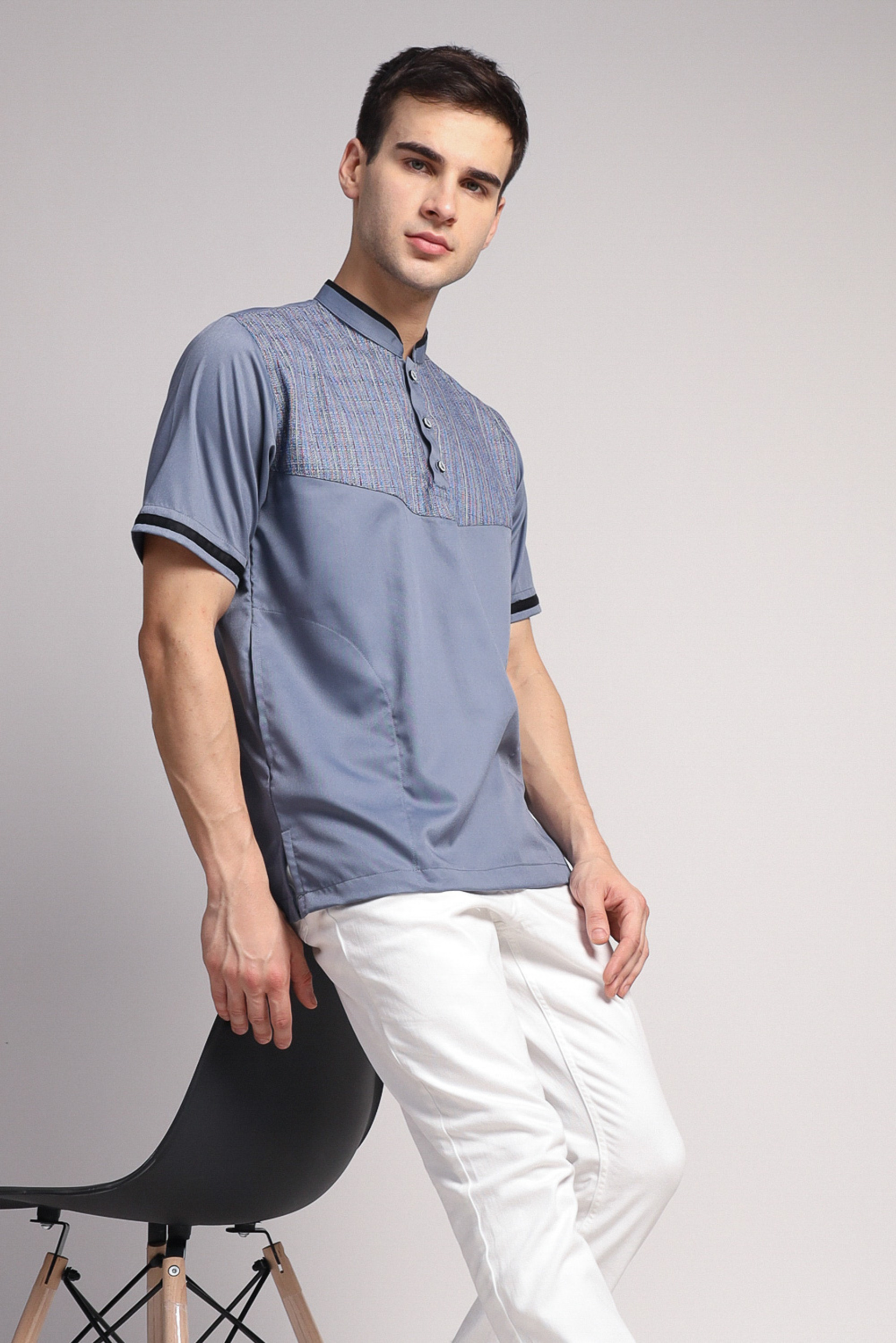 Al-Achwan - Triangle Grey